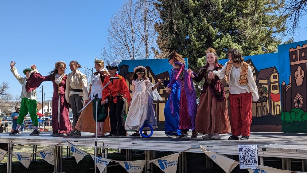 Ram Actors Delight at Price Renaissance Festival | Helper Middle School